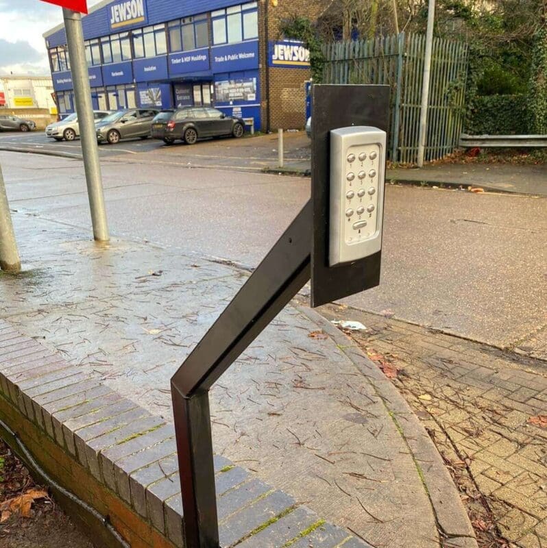 Commercial Key Fob Door Entry Systems | Fob Door Access